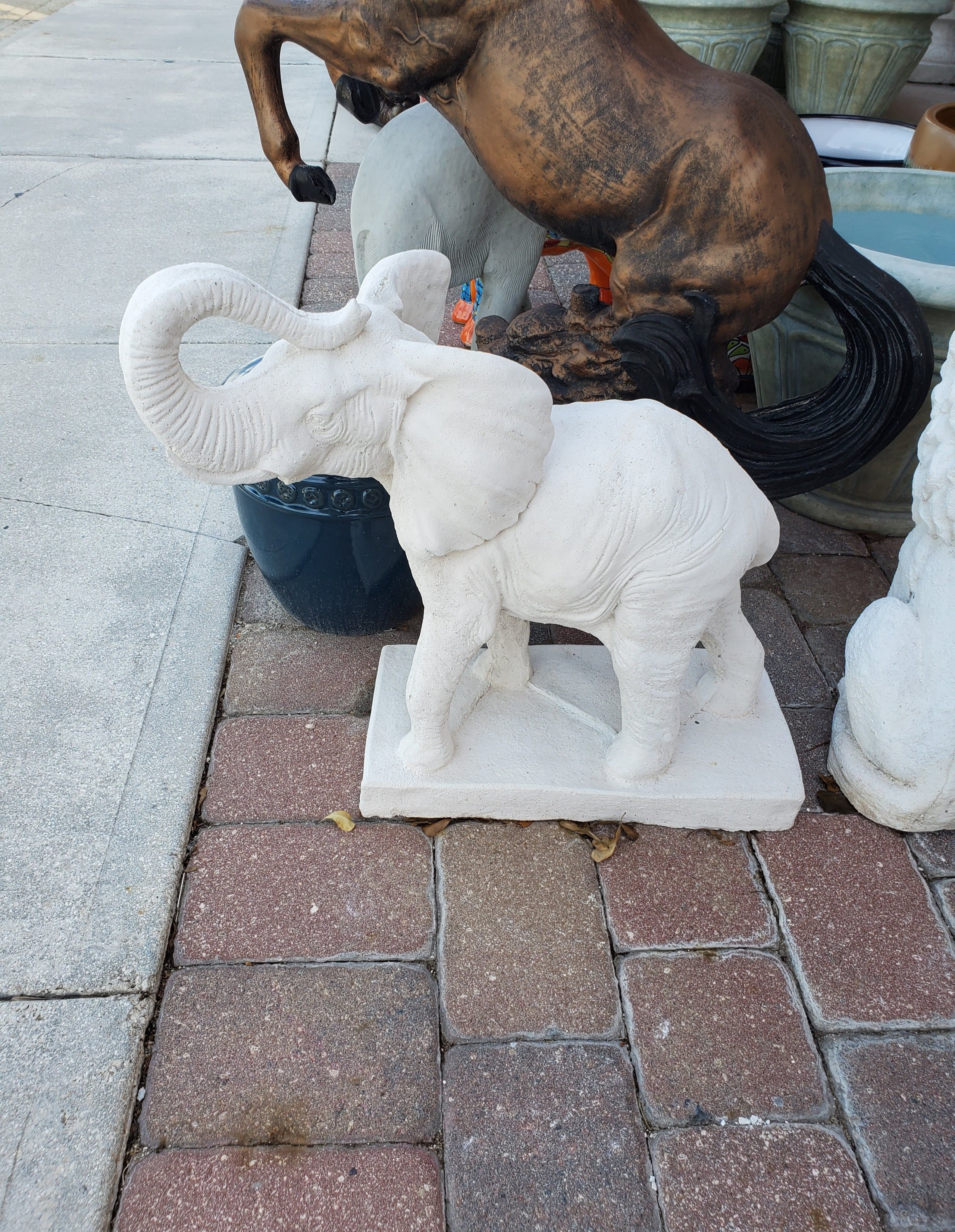 CONCRETE ELEPHANT STATUE ( OFF WHITE ) | BERTHA'S FOUNTAINS 10900 N.W ...